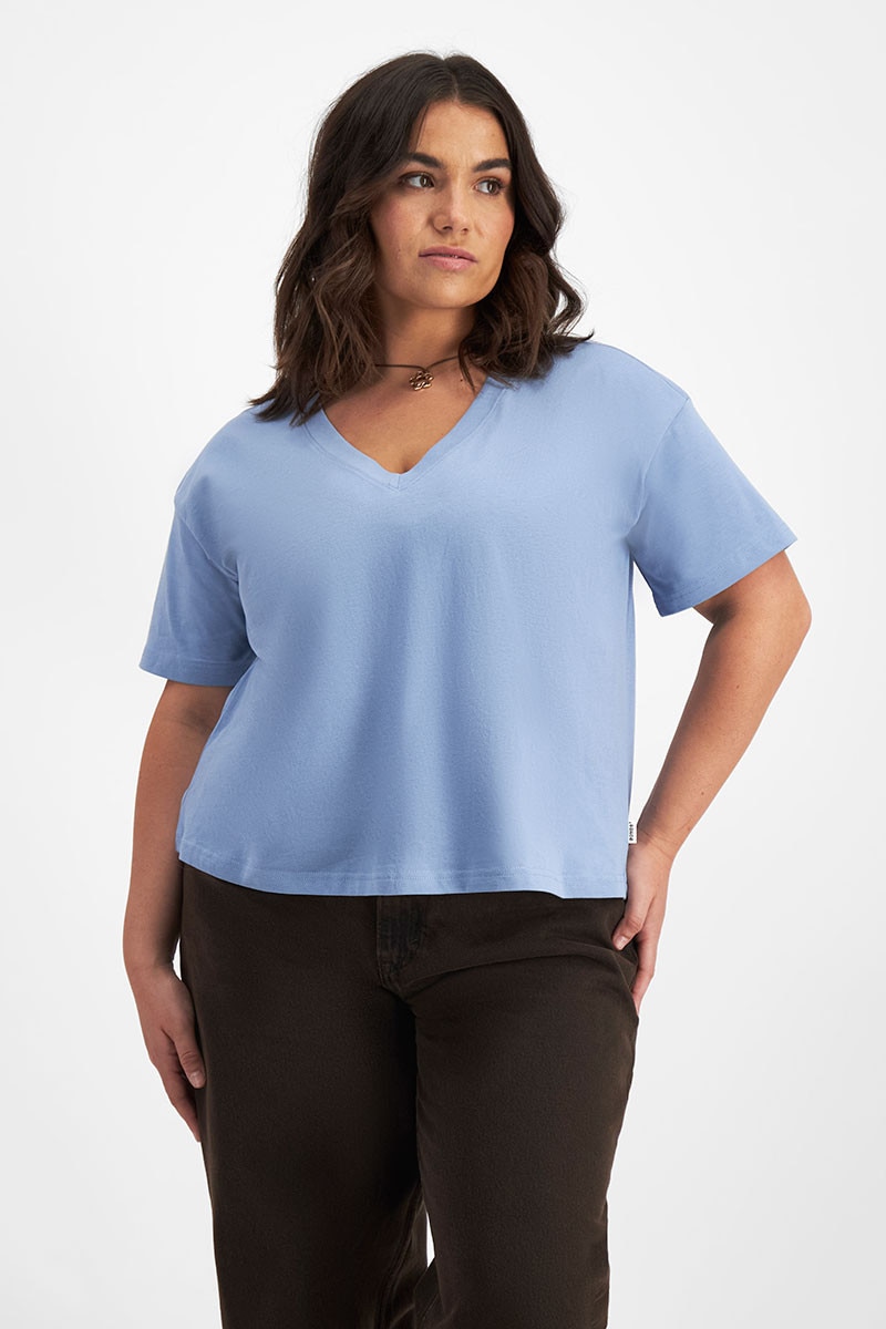 Bonds Originals V Tee | Womens T-Shirt | CR8NI