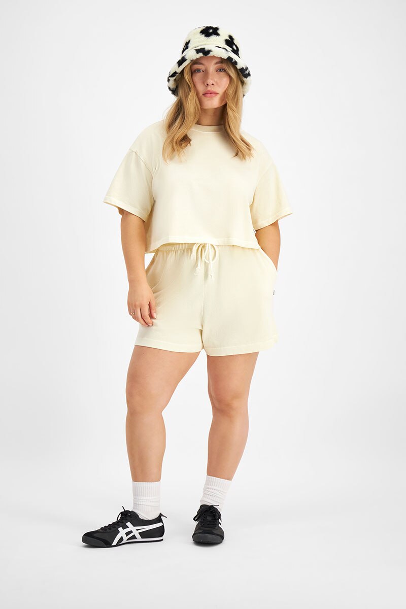 Bonds Icons Heavy Weight Cropped Tee | Womens T-Shirt | CR86I