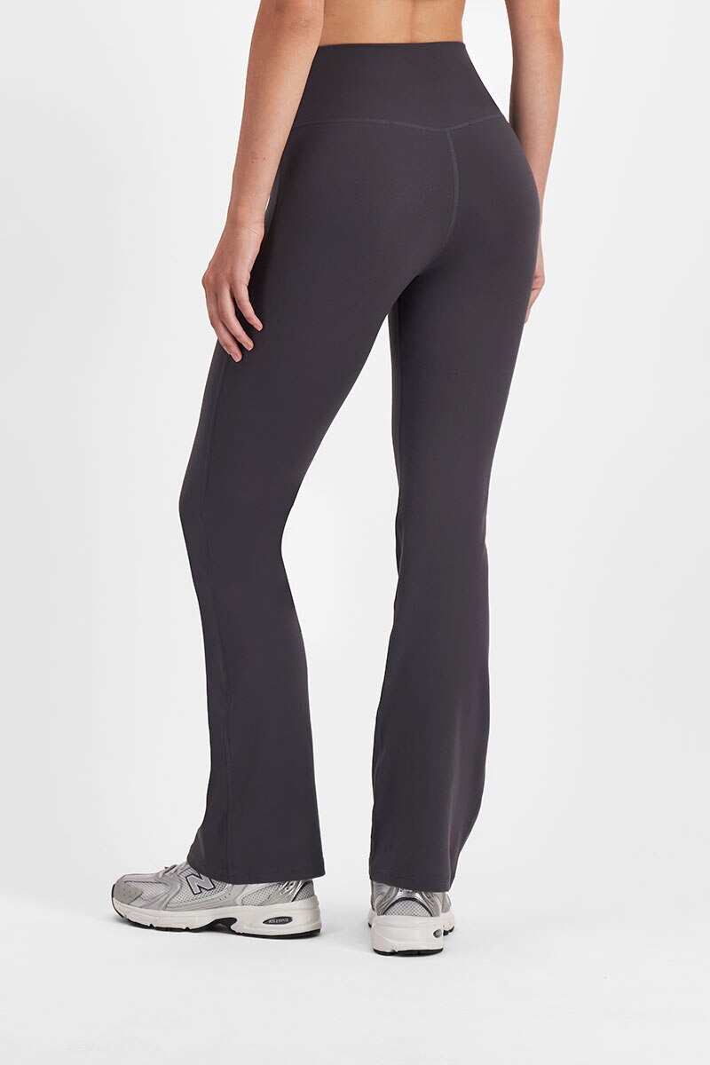 BONDS Move Seamless Bralette | CRTDI | Black